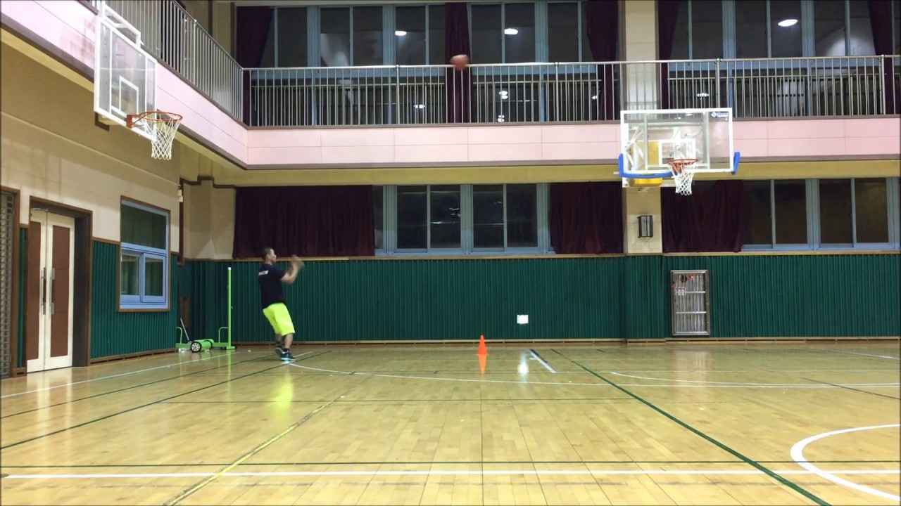 Stephen Curry Turn Around Dribble & Corner 3-Point Shot!! - YouTube