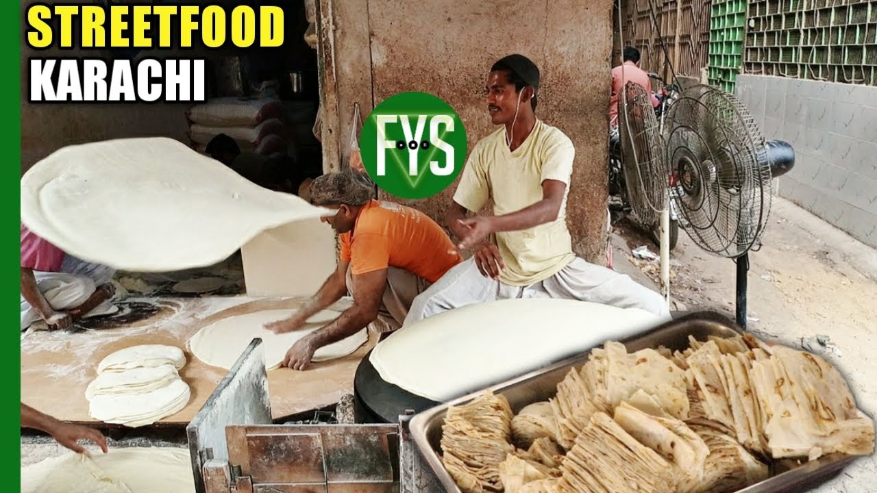 Ramadan Street Food Manda Roti Making | Street Samosa Patti & Roll ...