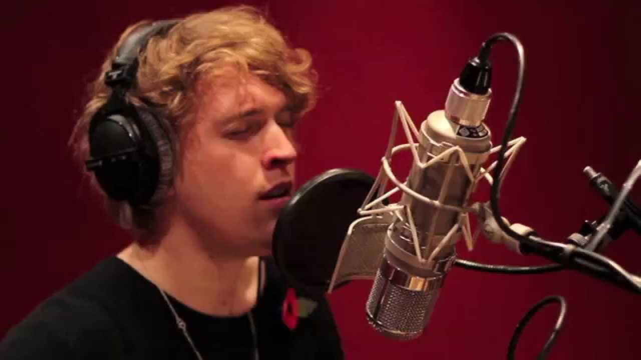 Rhodes - Breathe (In session for Amazing Radio) - YouTube