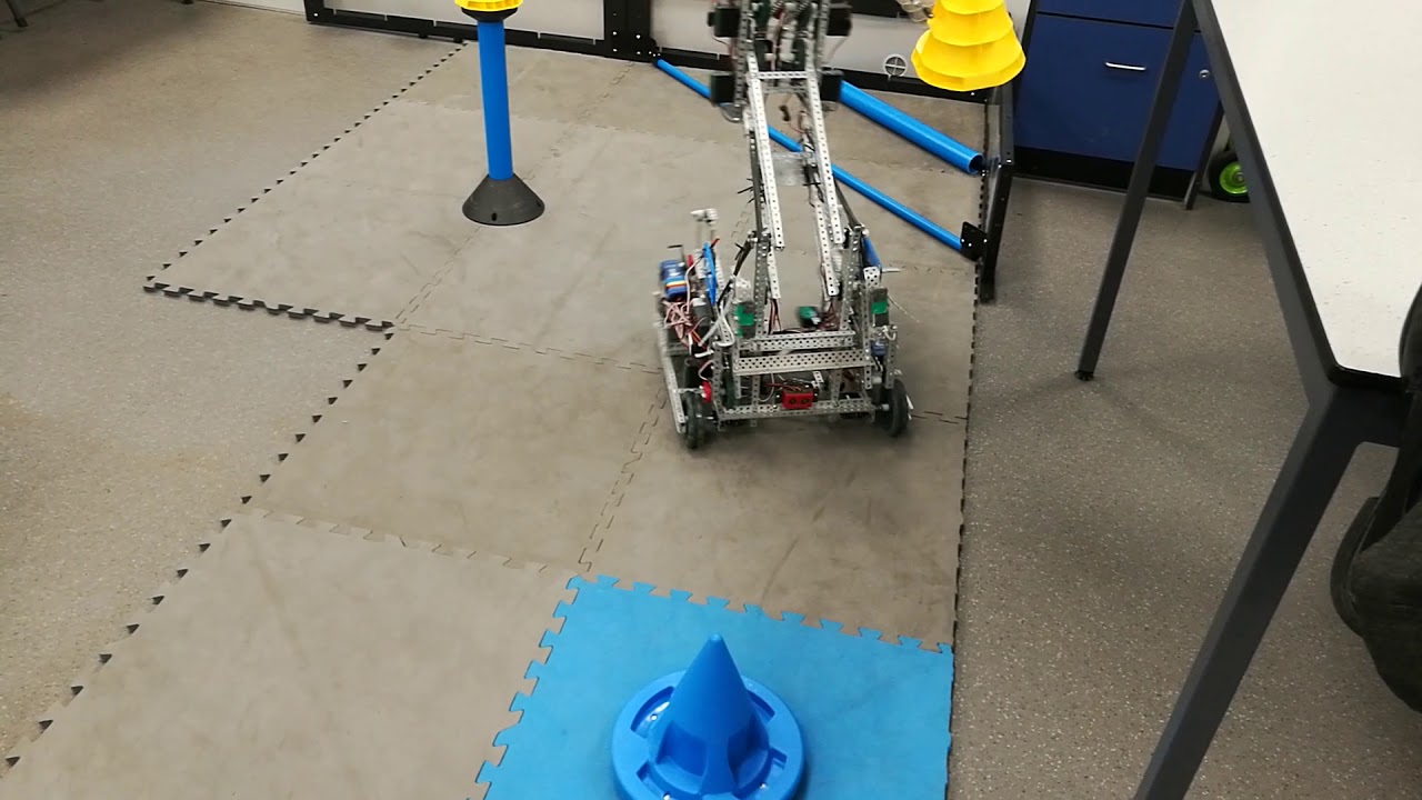 VEX In the Zone Autonomous testing 6023S - YouTube