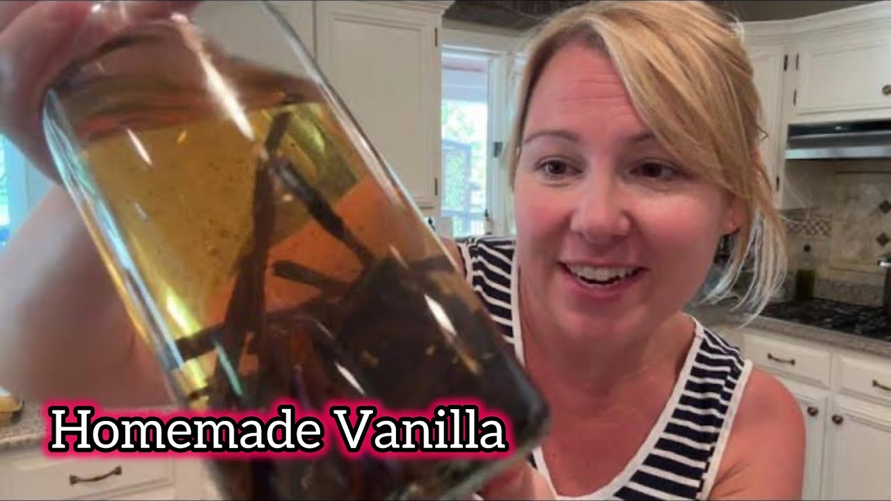 How to make Homemade Vanilla! Make now in time for Christmas gifts ...