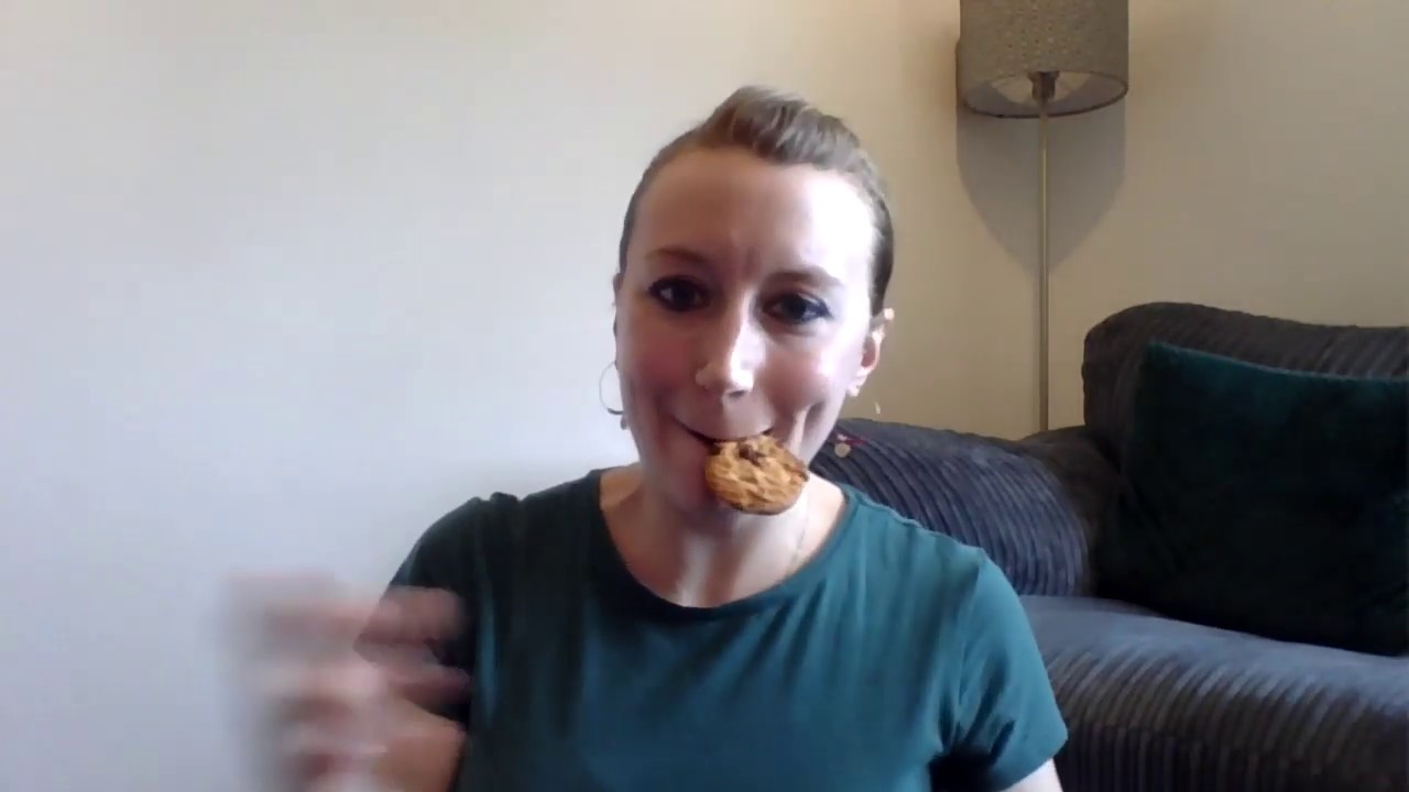 Minute to Win It - The Biscuit Challenge - YouTube