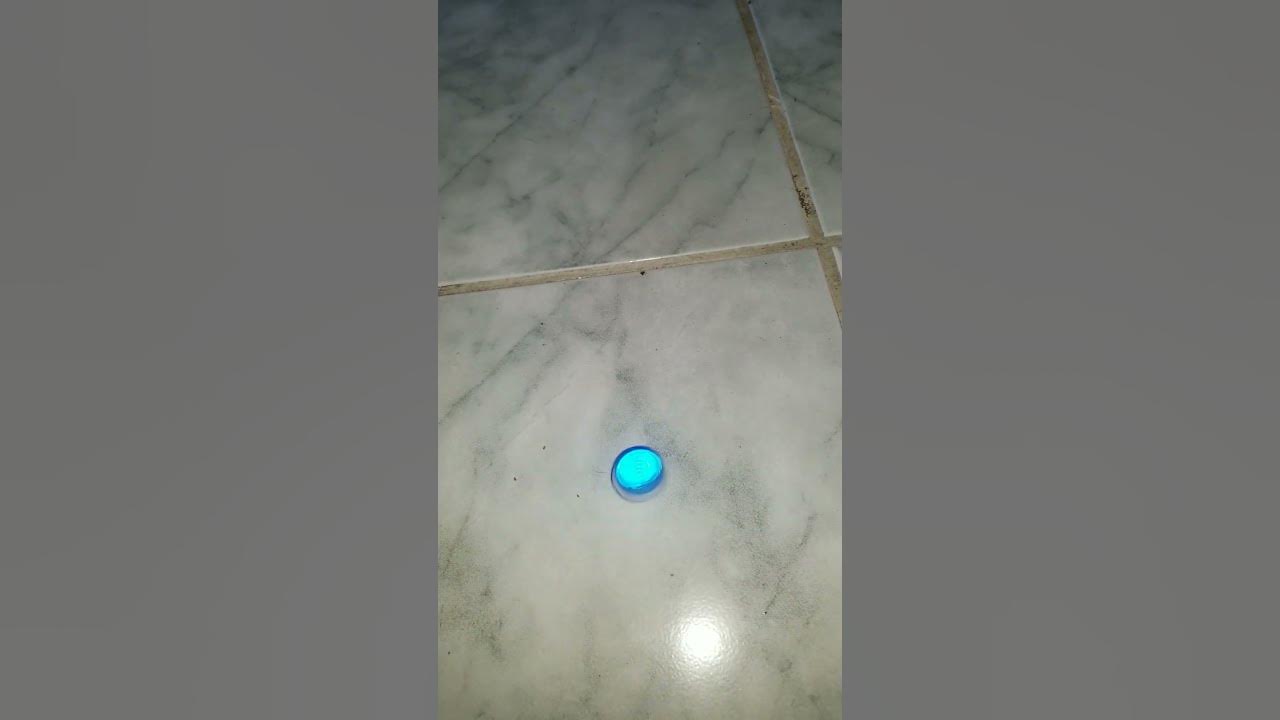 Spinning Blue Circle - YouTube