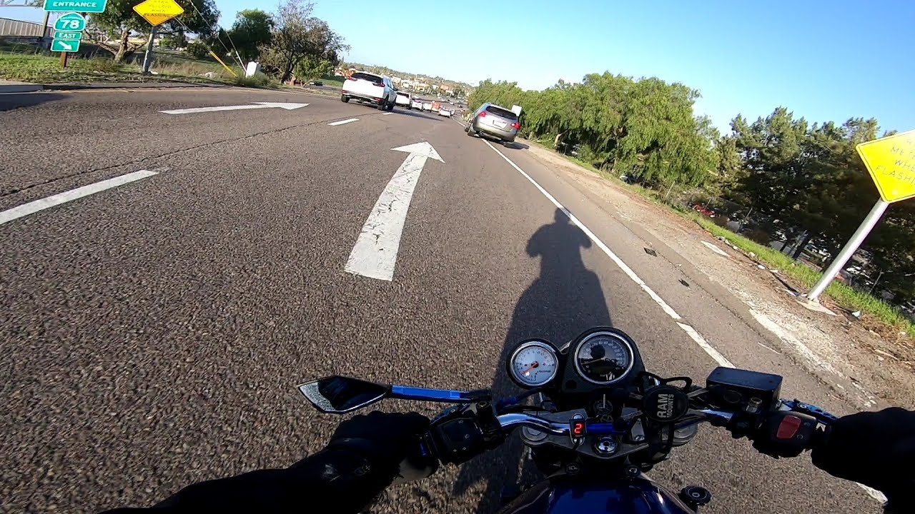 Bad Driver| Driver drives into the emergency lane getting on 78 Freeway ...