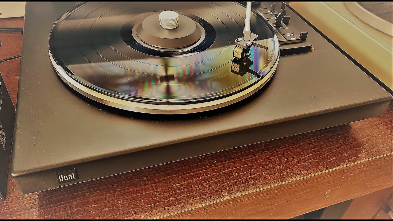 Dual CS 458 Turntable + Sumiko Pearl - YouTube