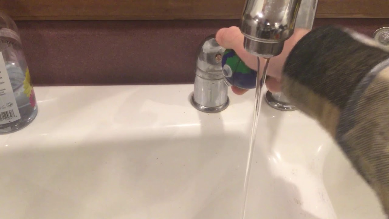 Eh takes a shower - YouTube