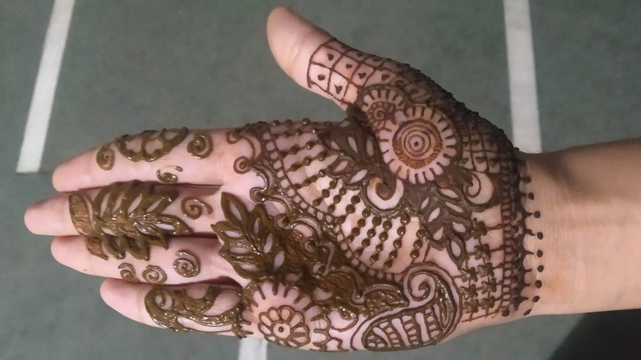 Divya mehendi | mandi | girl mehendi design! New mehendi 2020 - YouTube