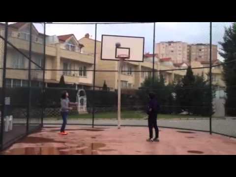 Burak Ilıcak ve Yağız Enes Can Efsane Basket