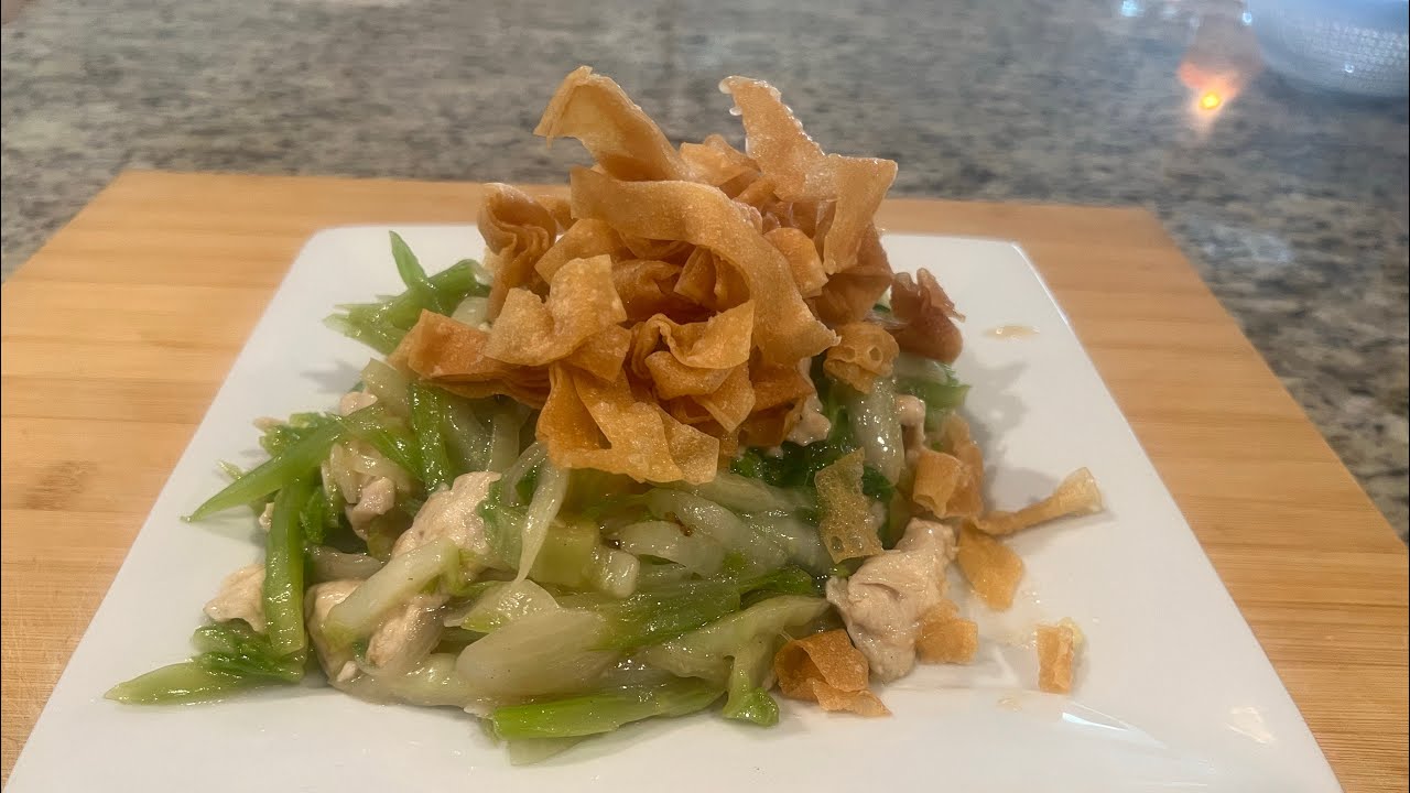 Chicken chow mein, American style . Old fashion American style Chinese ...