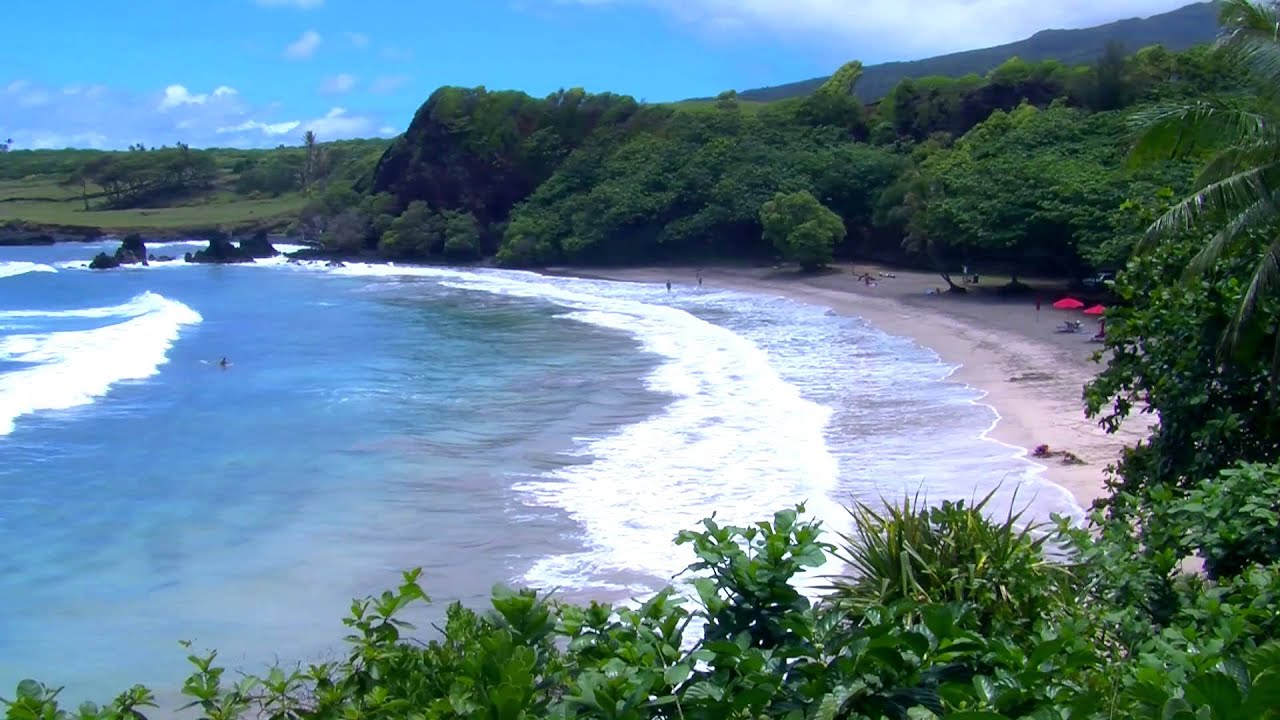 Hamoa Beach, Maui, Hawaii - Super Beaches Hawaii - YouTube