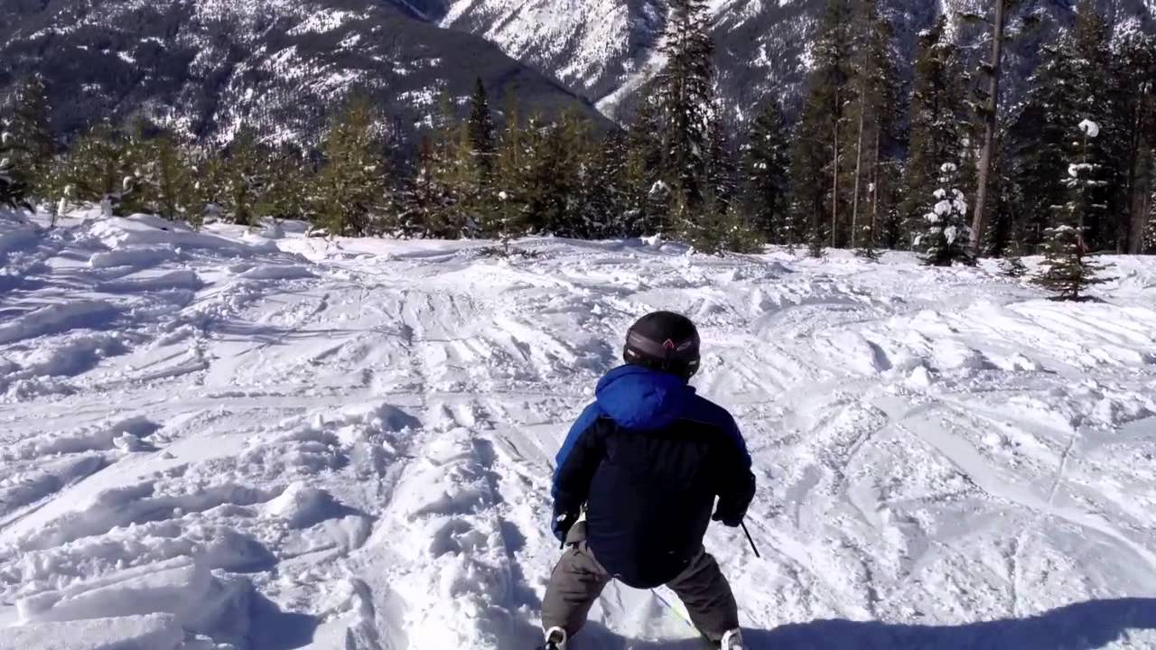 Milo Skiing Panorama March 2012 - YouTube