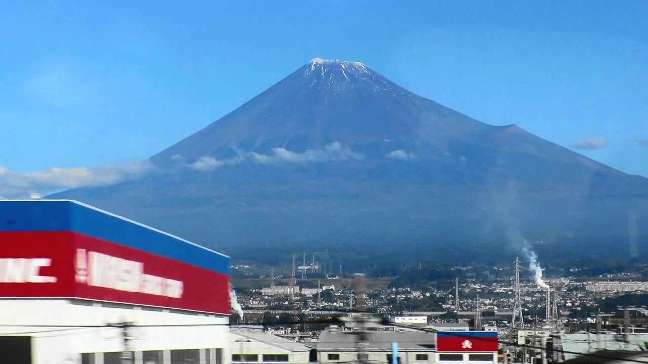 Mt Fuji - taken from Bullet Train going from Tokyo to Osaka (HD Quality ...
