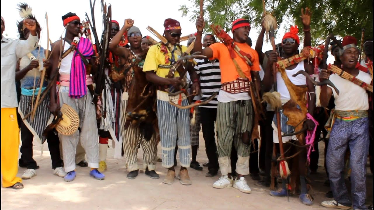 Northern Ghana's Funeral Dancers 2 - YouTube
