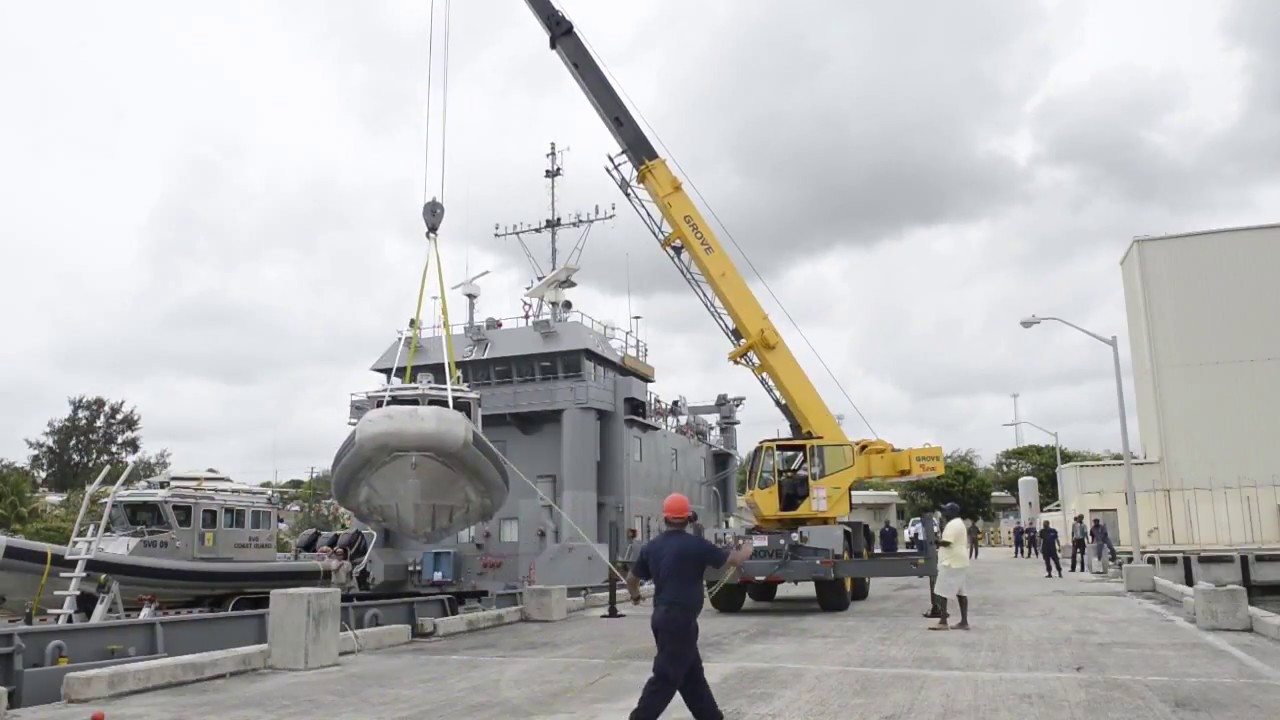 33-foot Interceptor Response Boats Delivered by USAV New Orleans - YouTube