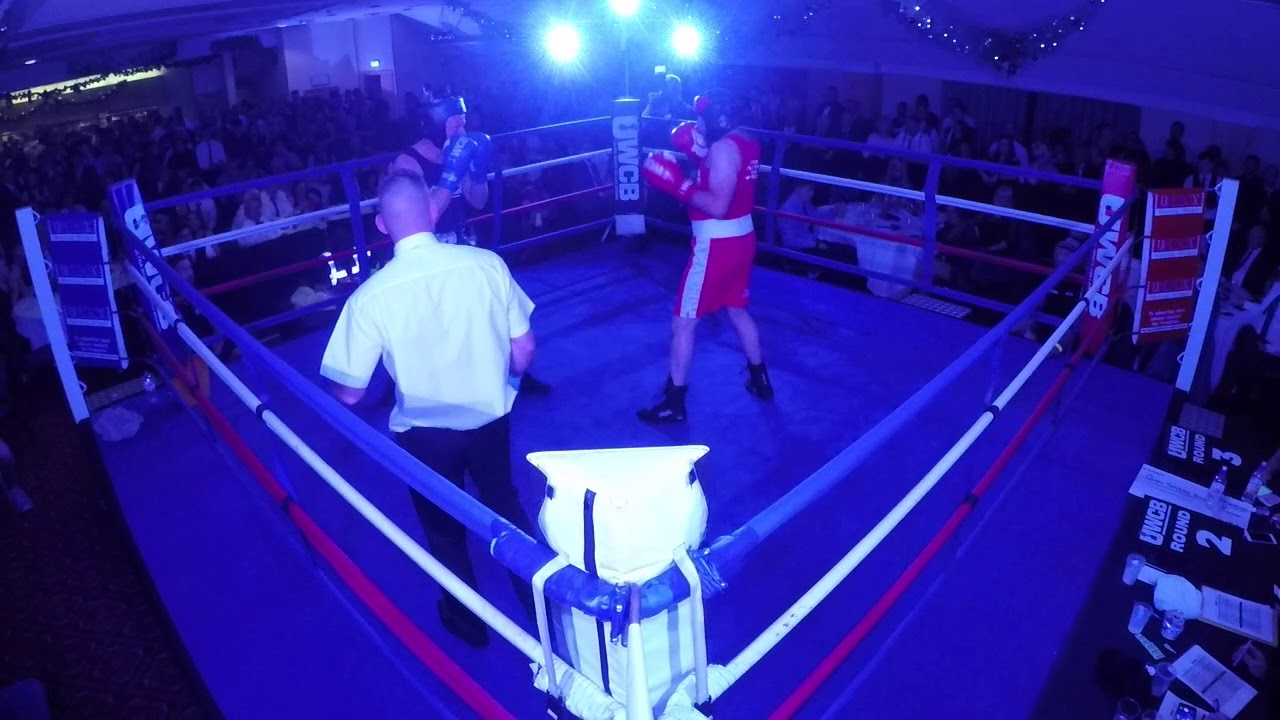 Ultra White Collar Boxing | Wakefield | Chris Walker VS Mark Tyzzer ...