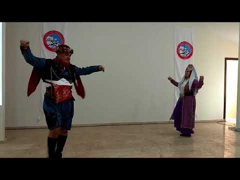 Öğretmenlerden Harmandalı