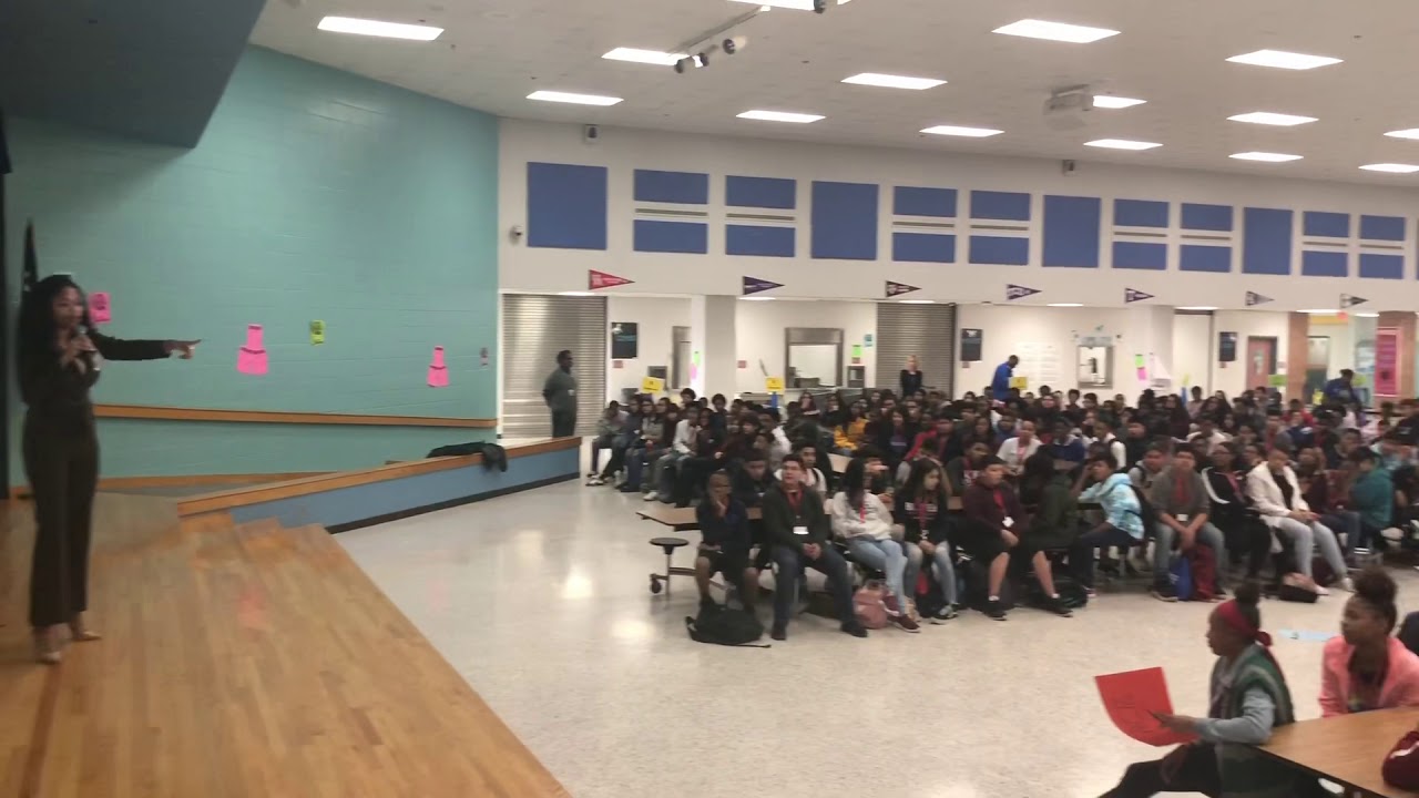 World Champion of Public Speaking Ramona Smith - YouTube