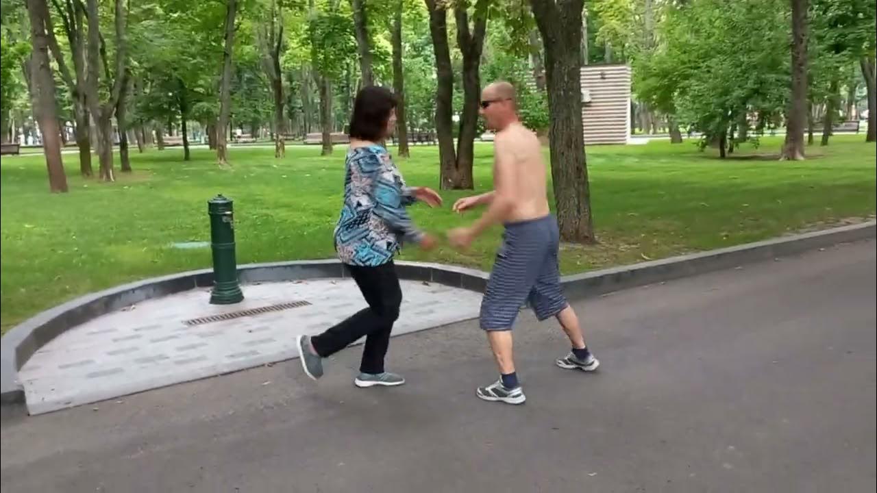 Харьков танцы в саду Sex бомб😊 Youtube
