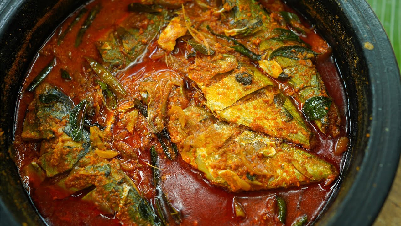 Kerala Style Fish Curry Recipe - Ayala Curry | Fish Curry With Coconut ...