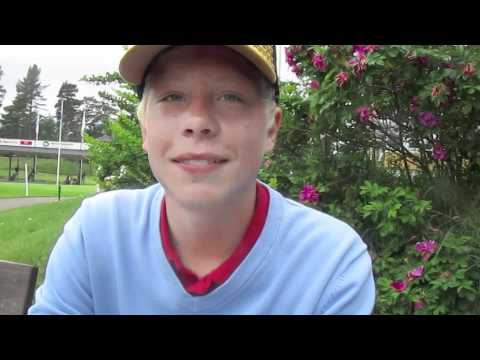 Petter Skarin gör sin förtsa golfrunda någonsin 2011-07-02 - YouTube