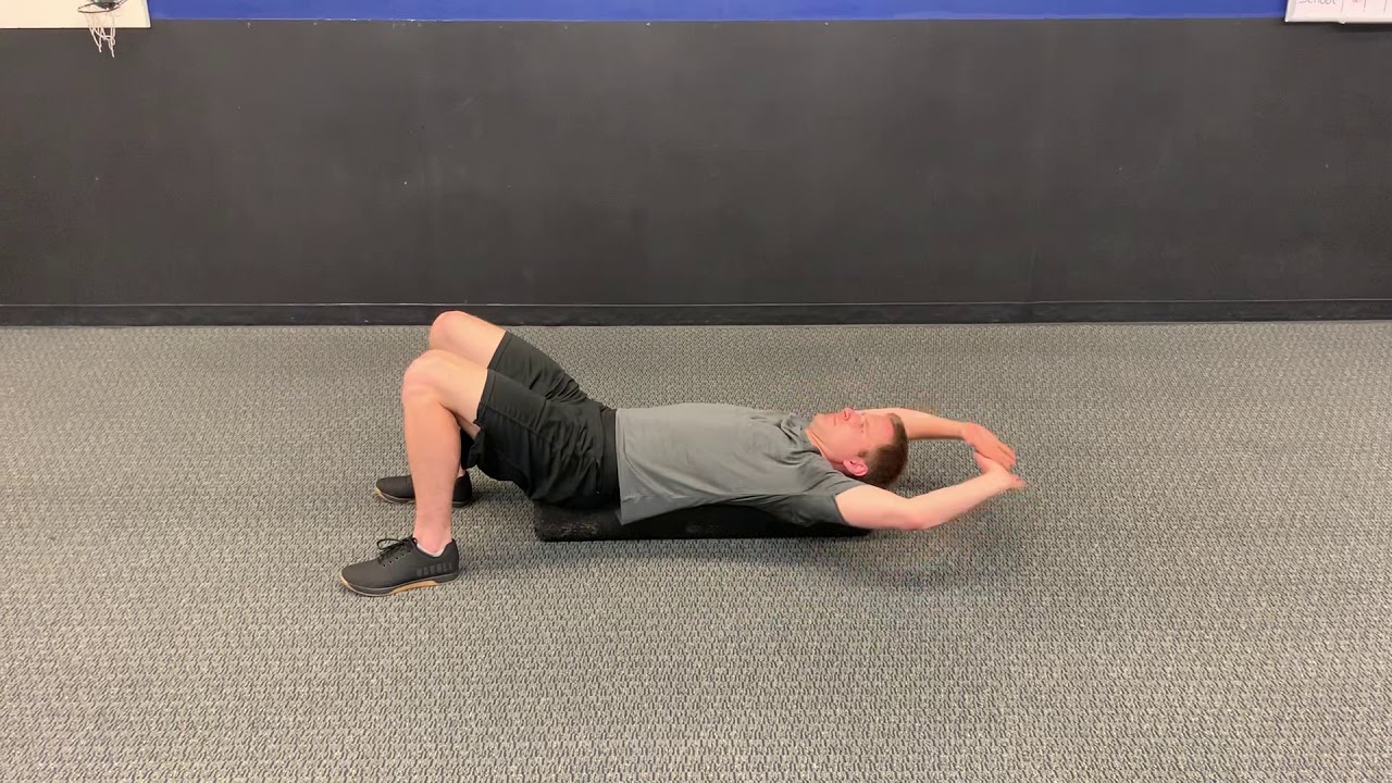 Scap Slides on Foam Roller - YouTube