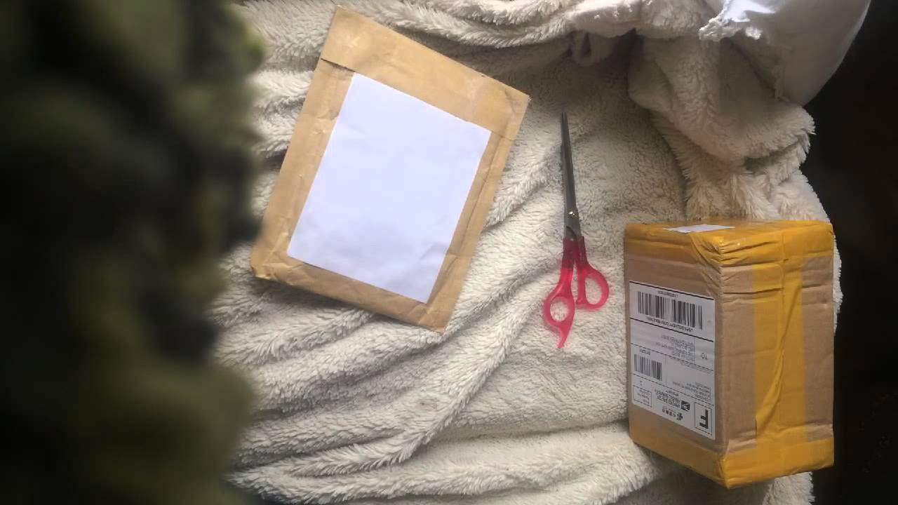 Package openings: Azone oil mist, tiny figures, and SD clothing and ...