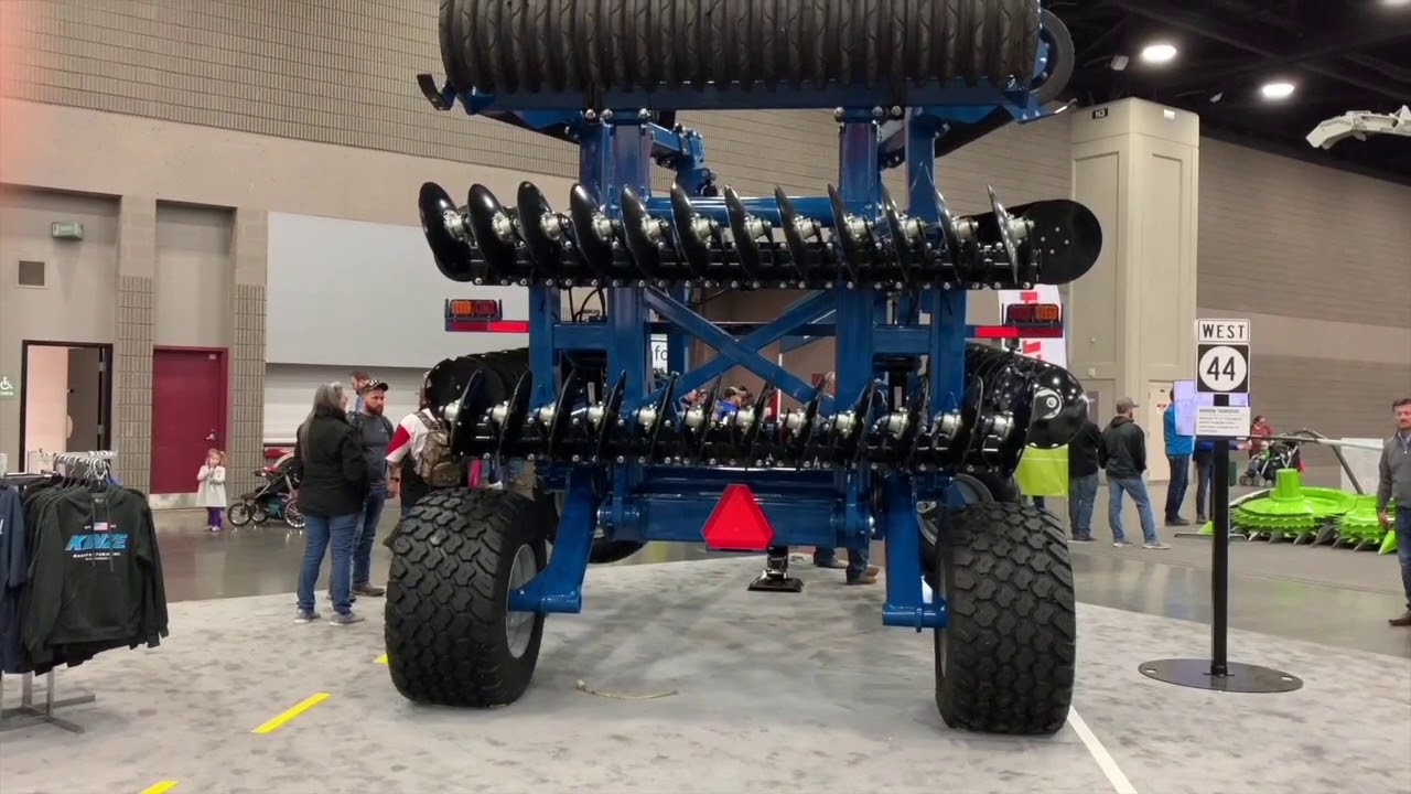 Kinze rolls out slimmer Mach Till high-speed discs - YouTube