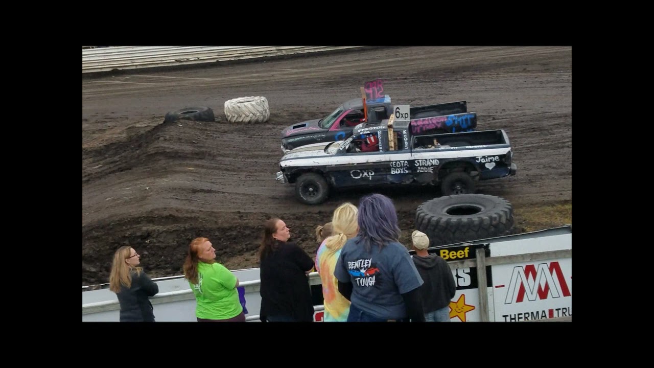 redneck rally main truck race 5-15-21 - YouTube