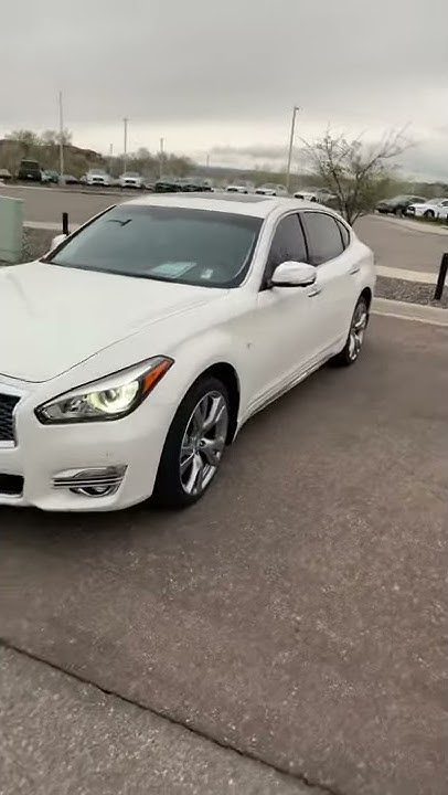 Q70l walk around - YouTube