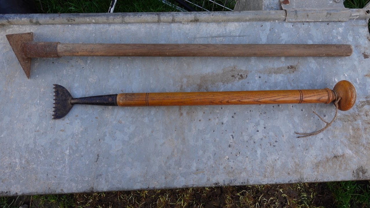 Know what it is? Pig scraper? Old tools - YouTube