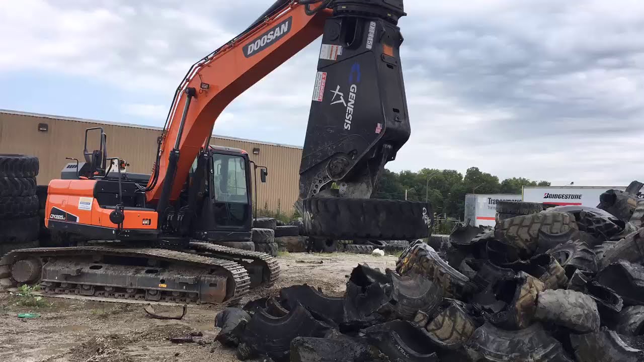 GXT Mobile Shear Easily Slices Through Tires! - YouTube