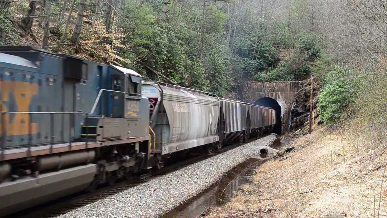 Slow Moving Train At Altapass - YouTube