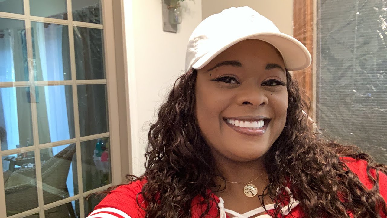 Gina Young Live Cooking for the SuperBowl - YouTube