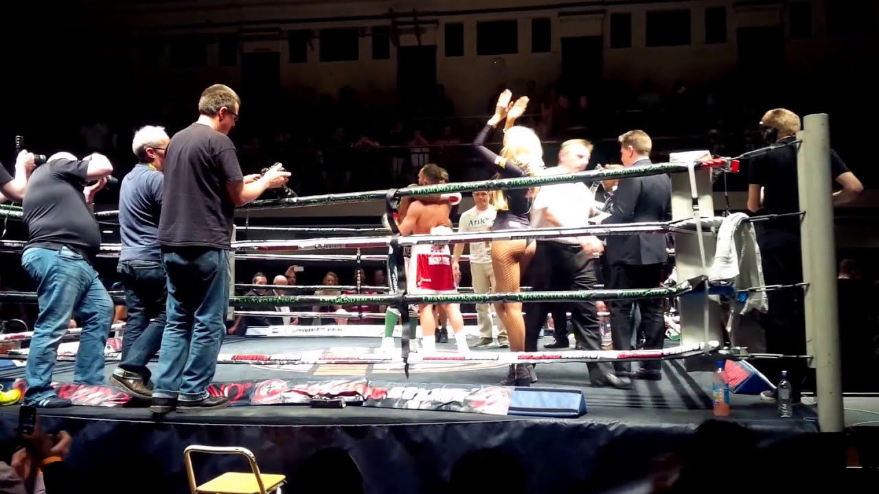 LARRY EKUNDAYO VS DALE EVANS (HIGHLIGHTS) - YouTube