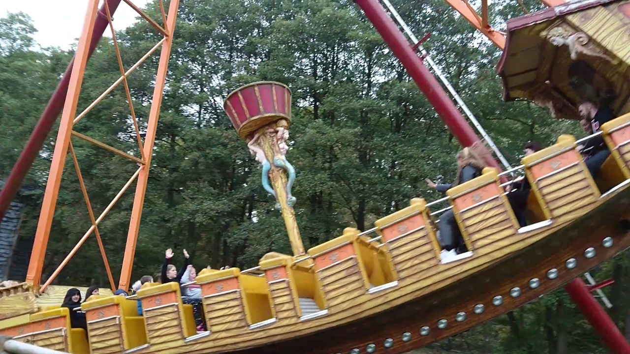 Pirate Ship Ride At West Midlands Safari Park, 29 October 2016 - YouTube