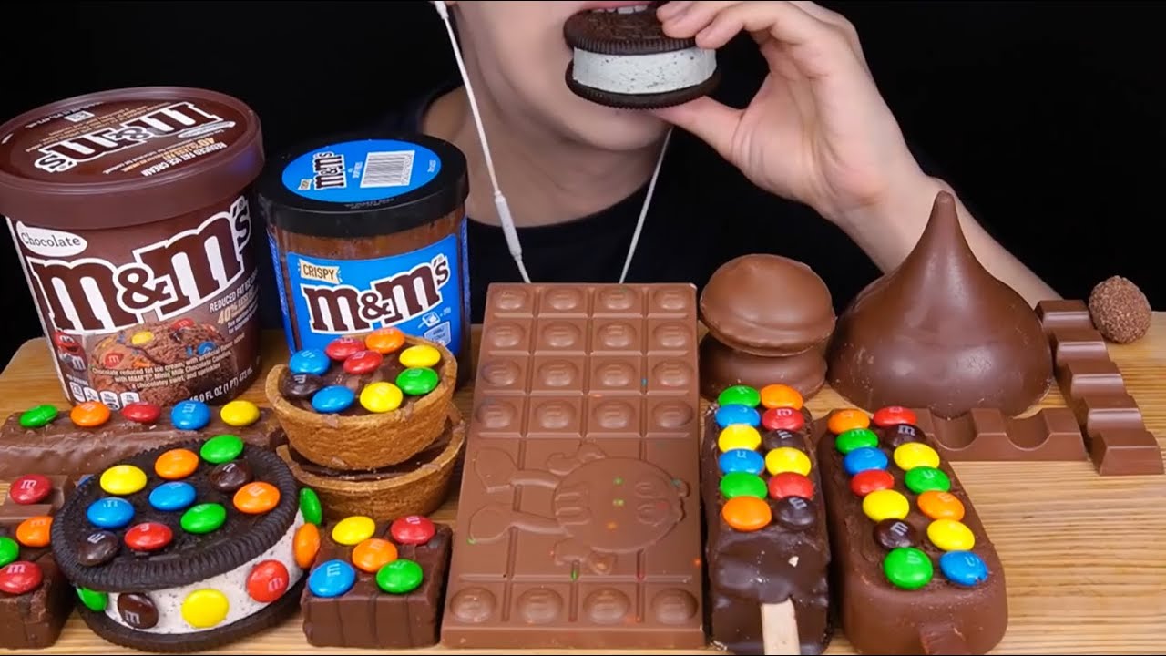 Jimmy ASMR chocolate M&M kinder candy cake Oreo cookie ice cream ...