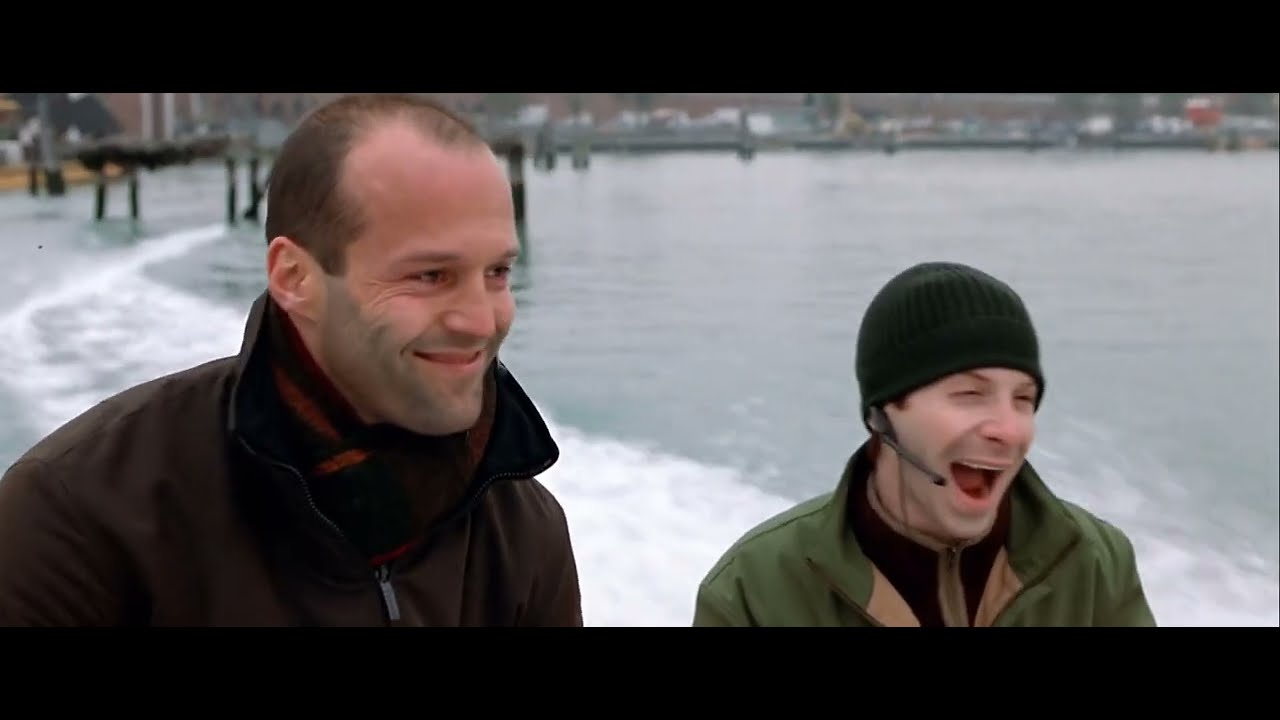 The Boat Chase - The Italian Job - YouTube