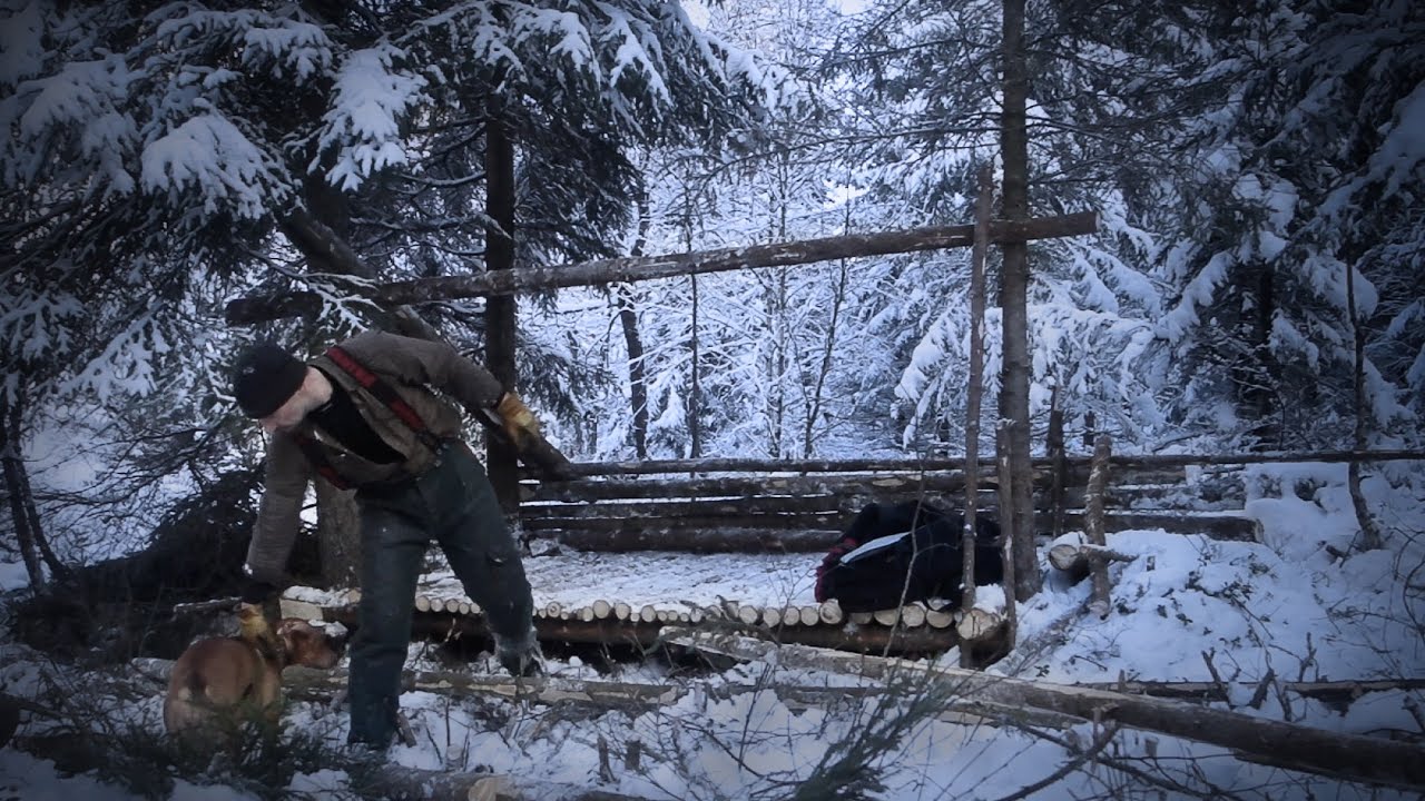 Building a Lean to Shelter alone in the Winter (with subtitles) - YouTube