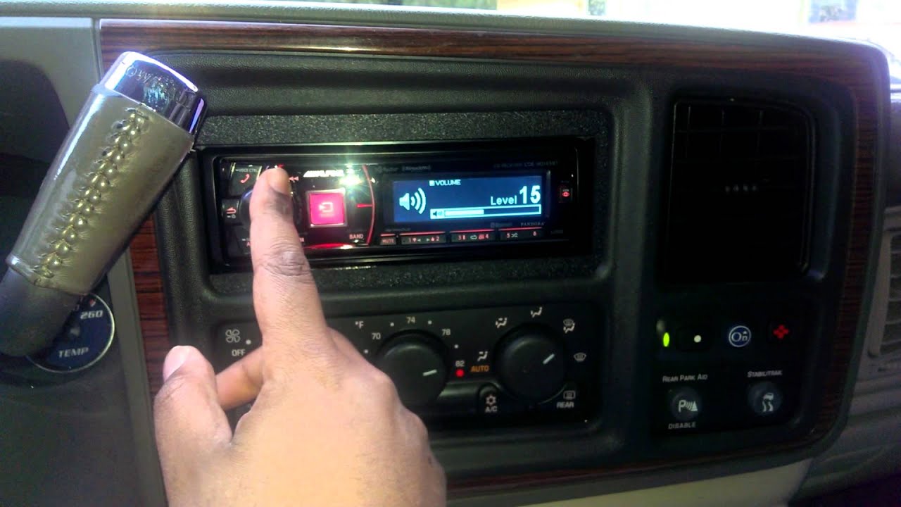 Alpine CDT-HD 149BT INSTALLED - YouTube