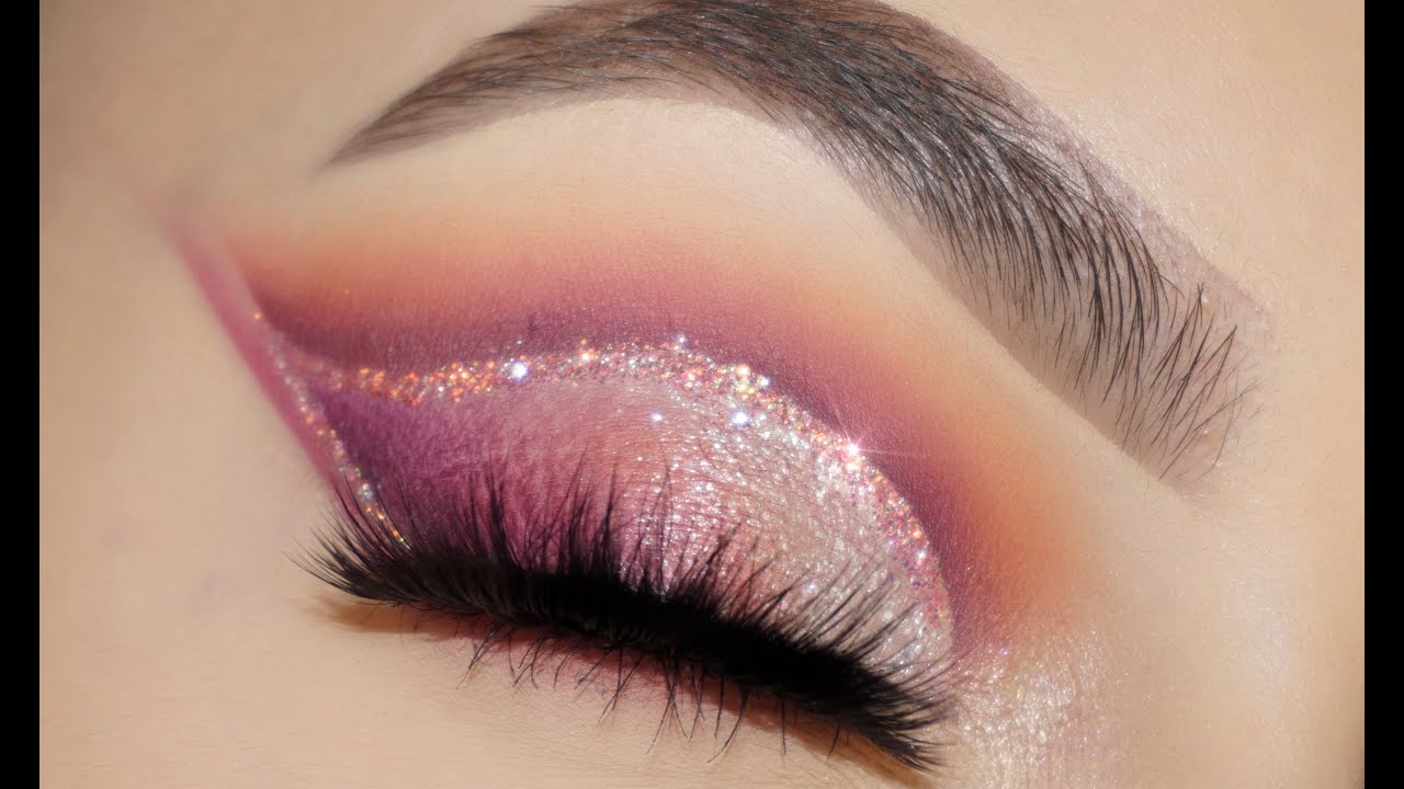MAUVE / GLITTER CUT CREASE EYE MAKEUP TUTORIAL - YouTube