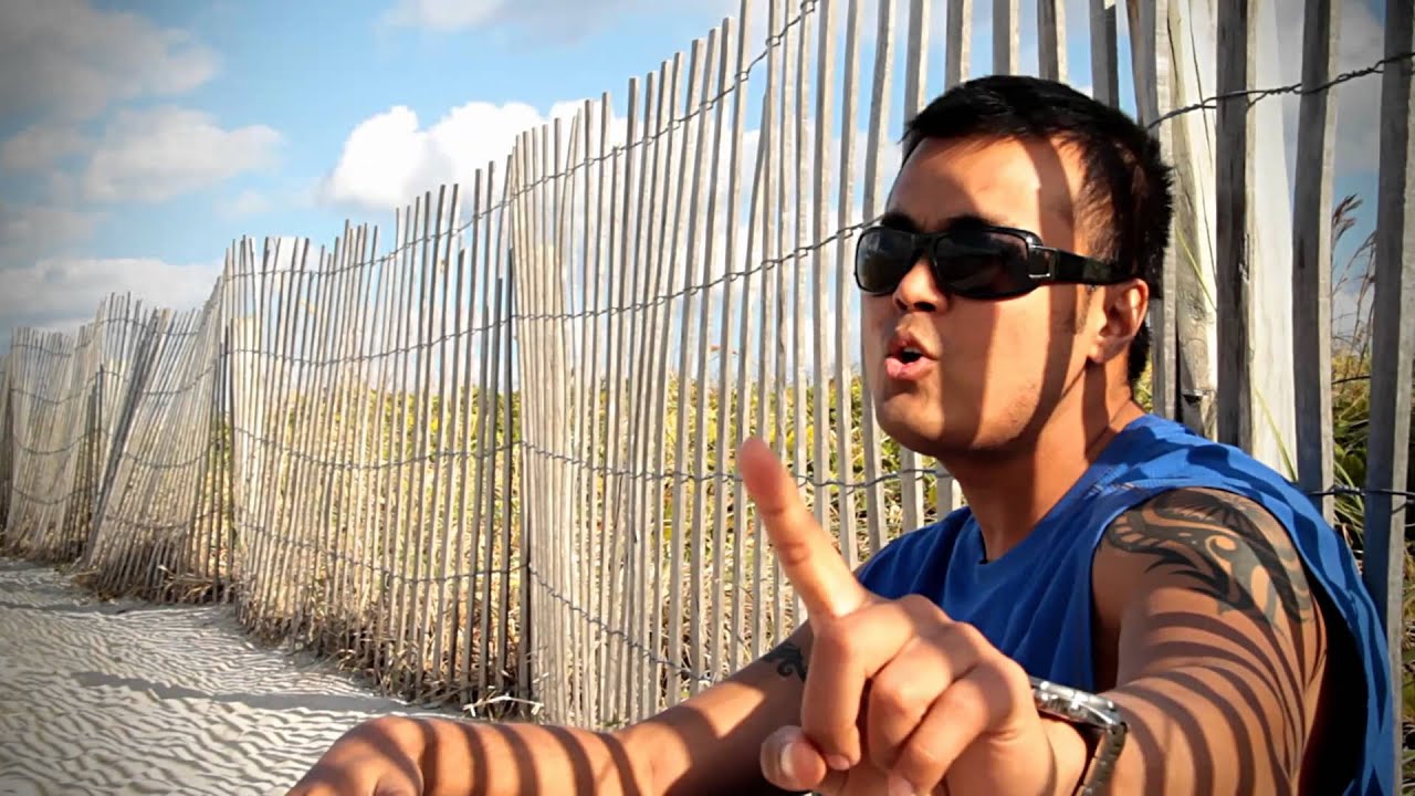 Badmash | Hindi Rap Guru | Pyaar Se | Music Video - YouTube