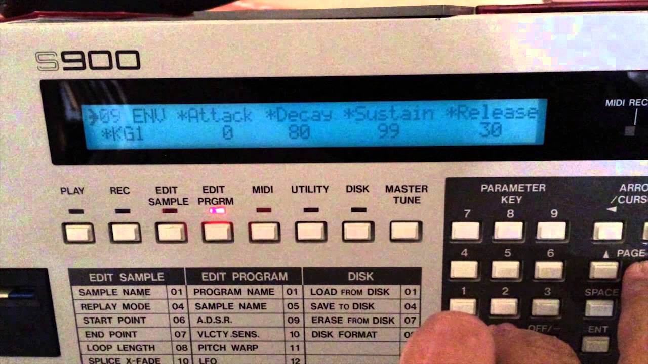 Akai s900 S9V2.0 aka OS4 Startup - YouTube