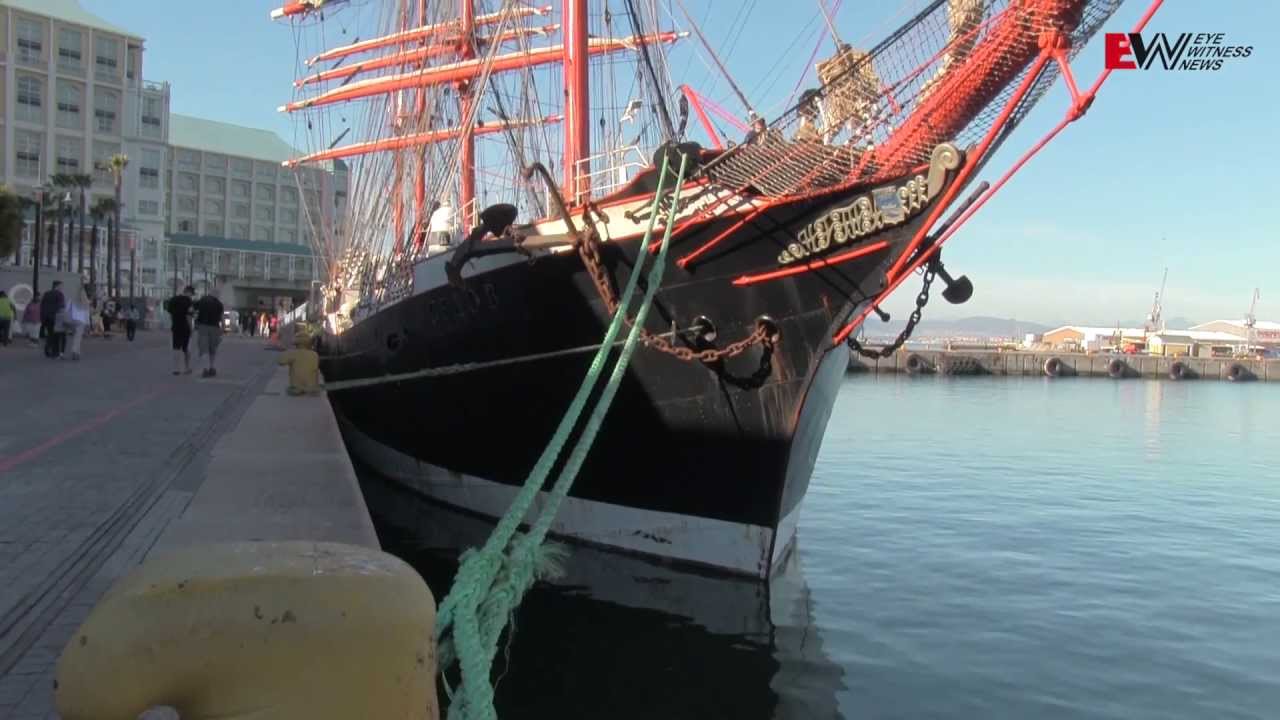 92-year-old ship docks in Cape Town - YouTube