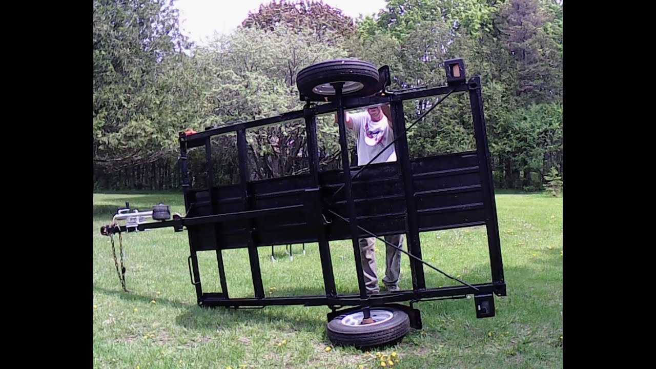 Rebuilding a Snowbear Trailer - YouTube