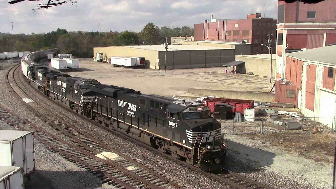 3 Trains from 3 Stories High - 10/28/18 - YouTube