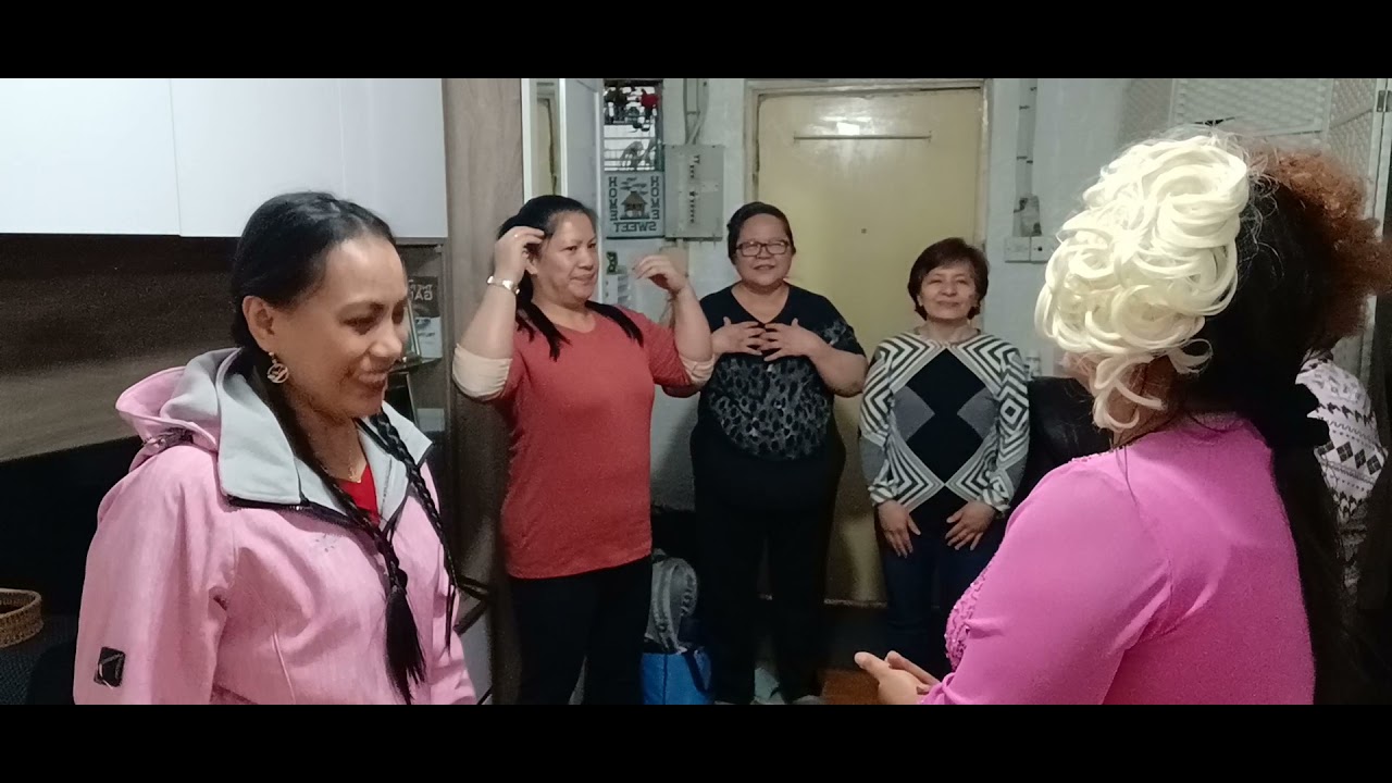 Parlor game 1 Buko! Buko buko! bukoko..🤣🤣🤣Have fun! Happy new year ...