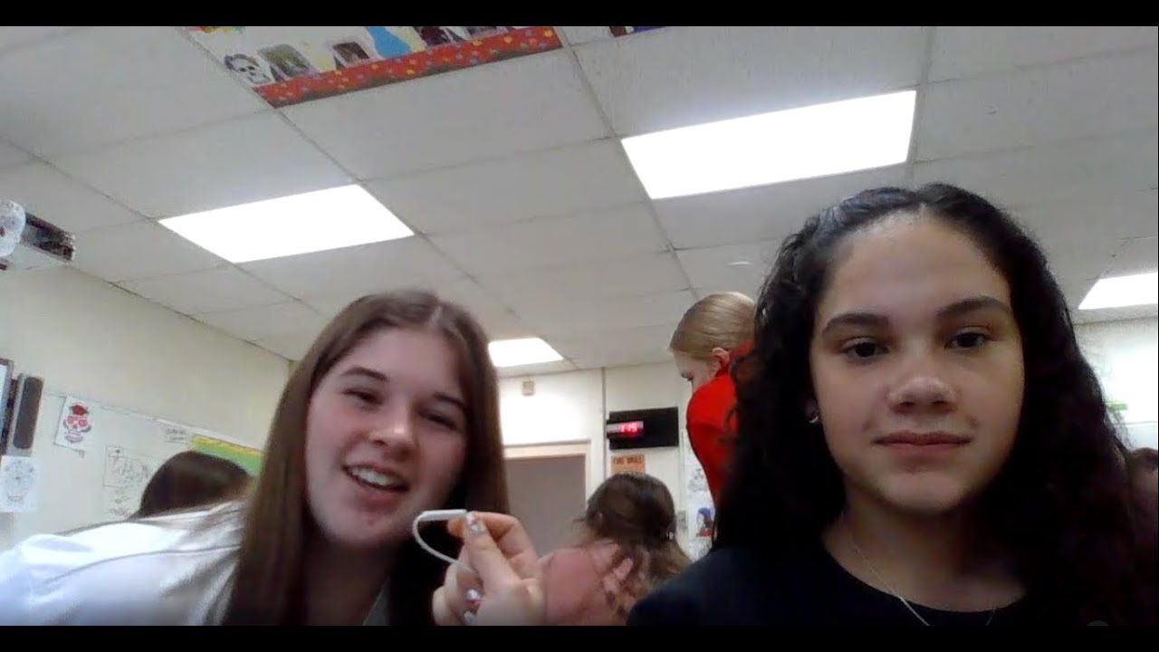 christmas interviews/vlog @ djhs - YouTube