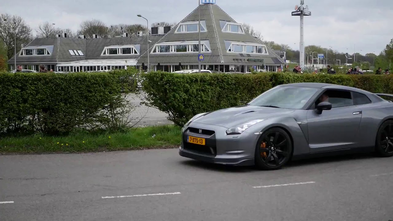 Nissan GTR INSANE Pops & Bangs, - YouTube