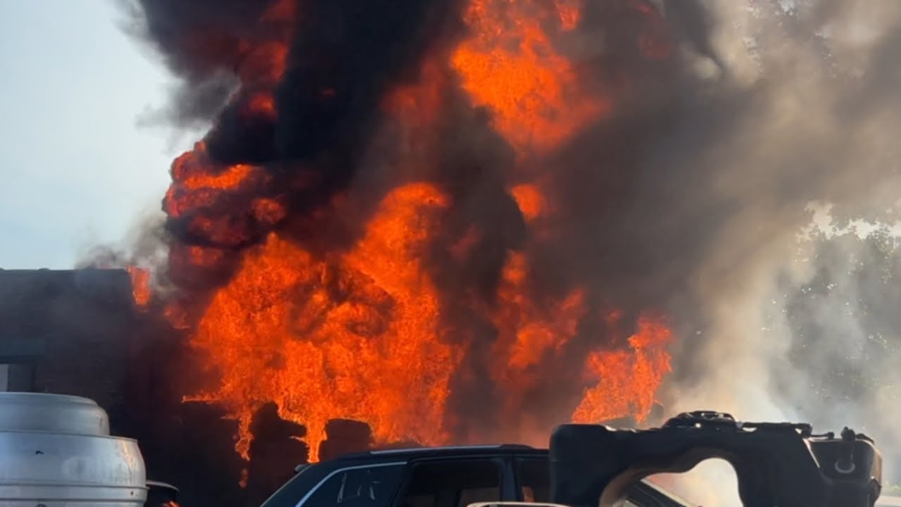 **FIRST DUE ARRIVAL 5TH ALARM** FDNY 5th alarm 10-86 Foam Operation box ...