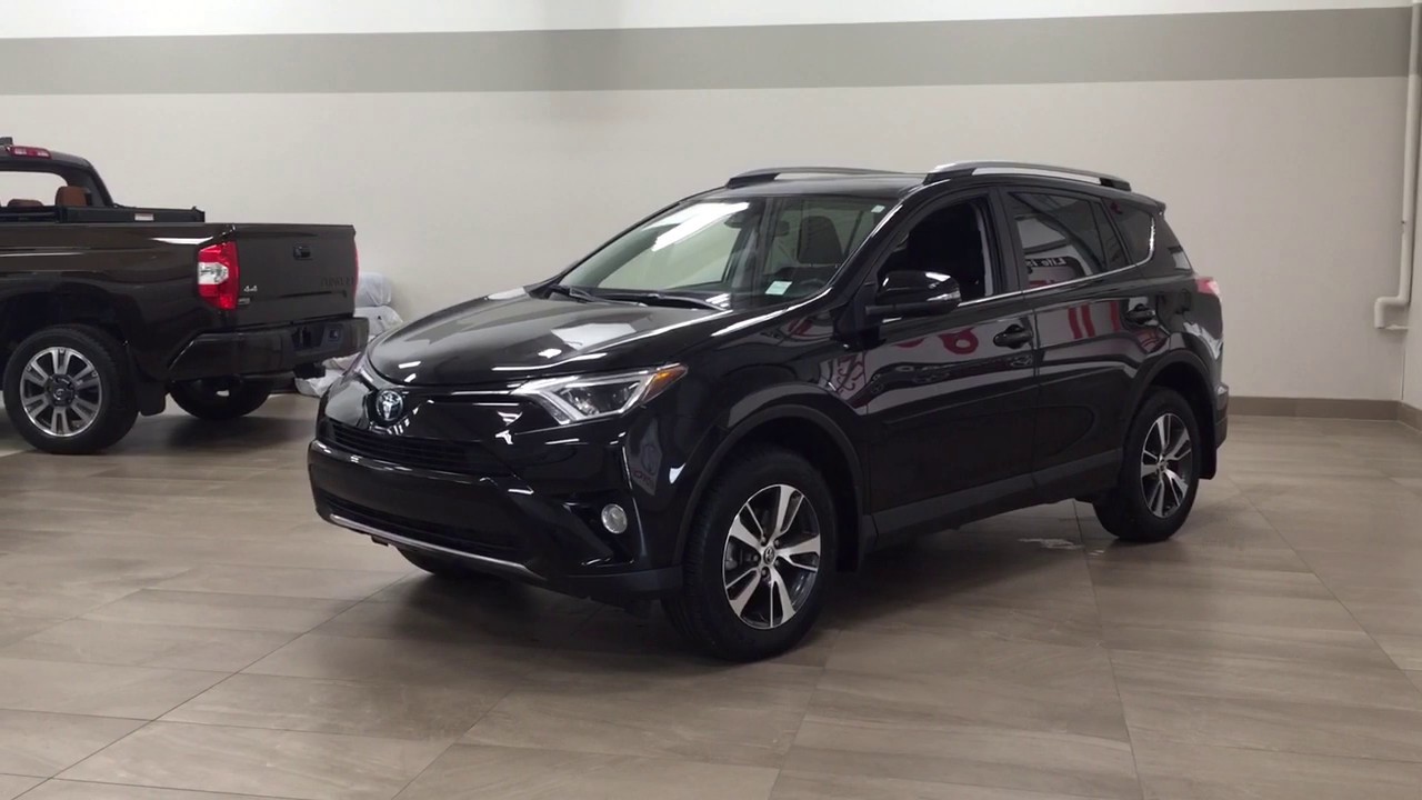 2017 Toyota RAV4 XLE AWD Review - YouTube